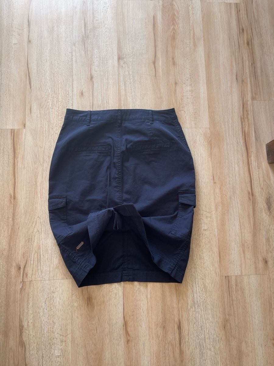 Jupe Hugo Boss 36 bleue foncée/ SVP lisez bien le texte (Neuf (Voir ...