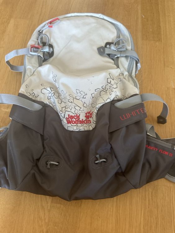 Jack Wolfskin White Field Gravity Flow 22 Backpack Used (Gebraucht) in ...