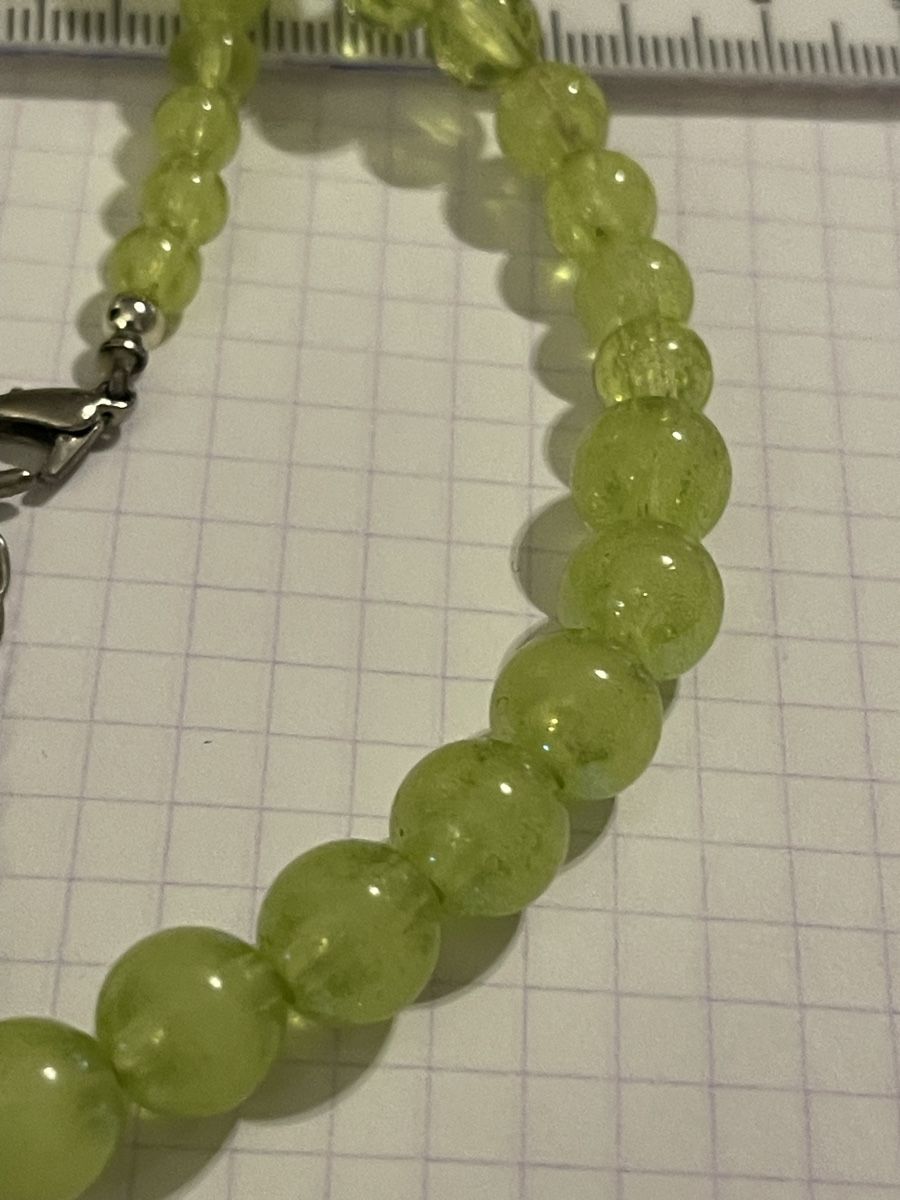 Collier vintage vert anis, perles ronde 41 cm +6 cm bon état (D ...