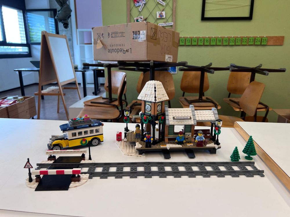 LEGO Winter Village LOTTO (Usato) a Losone per CHF 899 – con consegna ...