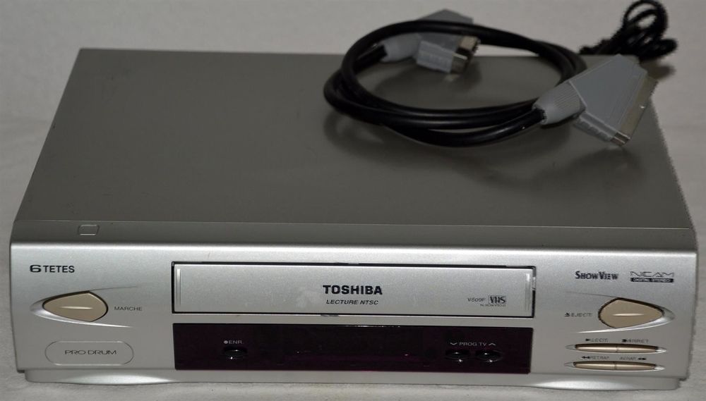 Videorecorder VHS Toshiba V-609F magnétoscope (Gebraucht) in Collonges für CHF 65 – mit ...