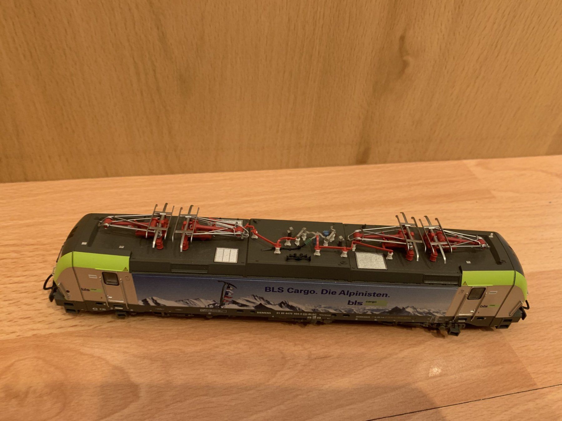 Piko BLS Vectron Re 475 mit Digital Decoder ESU (Gebraucht) in Därligen ...