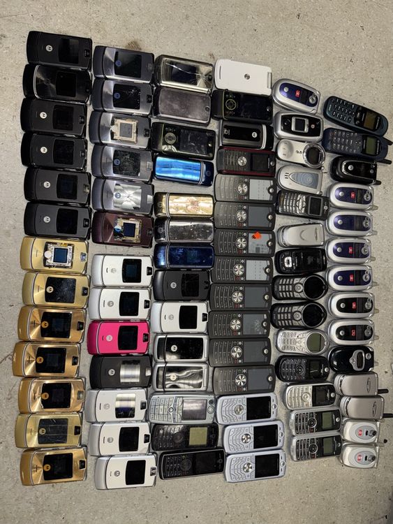 Motorola Handys verschiedene Modelle 80 Stück (Gebraucht) in ...