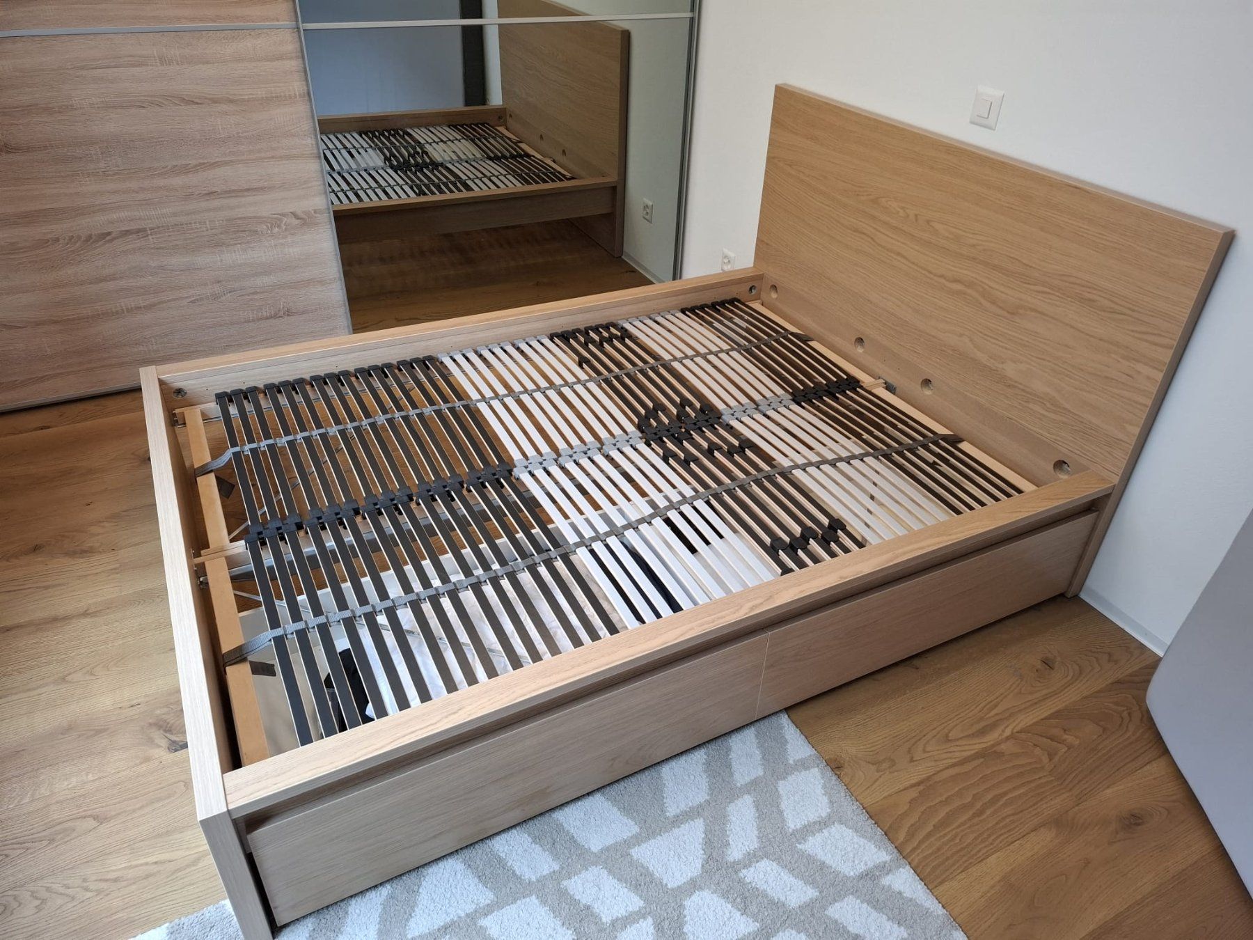 Malm Bett 140 X 200