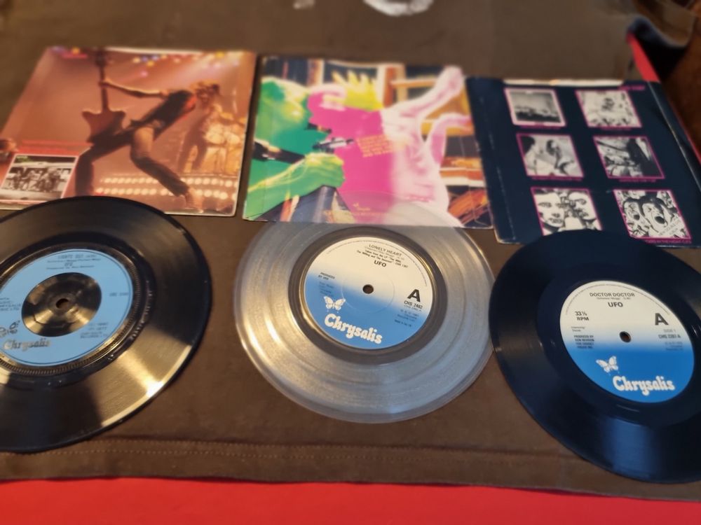 U.F.O Sammlung, Autogramme, Tour T-Shirt, Set list, 3x7" (Neu (gemäss Beschreibung)) in Wangs ...