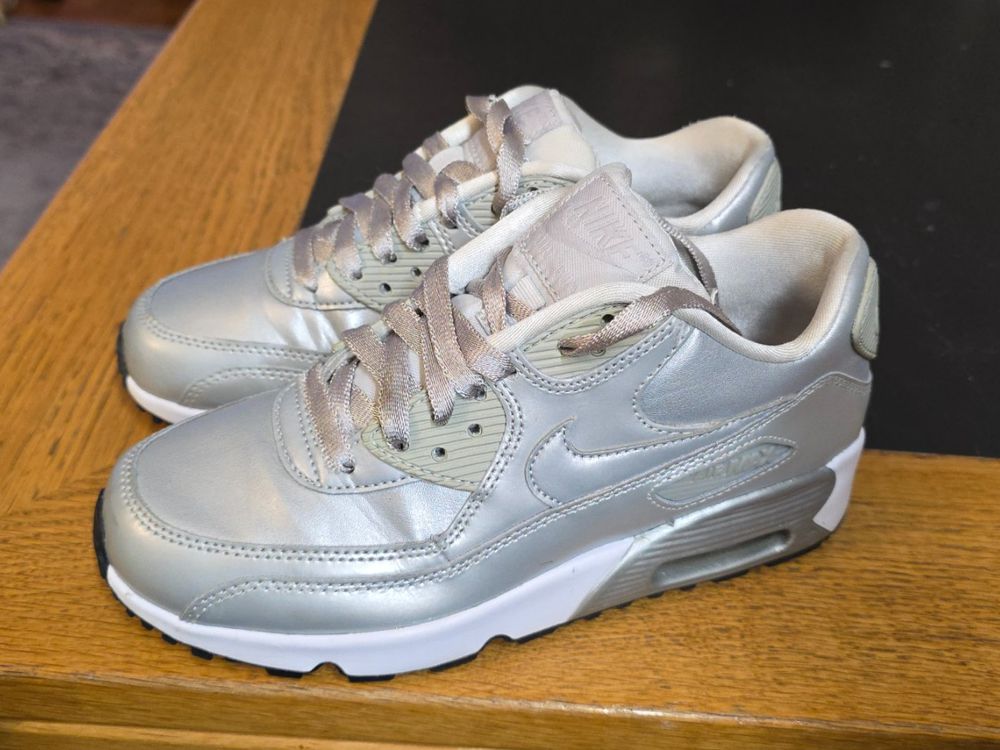 Nike Air max schuhe gr 37.5 (Gebraucht) in Wallisellen für CHF 55 – mit ...