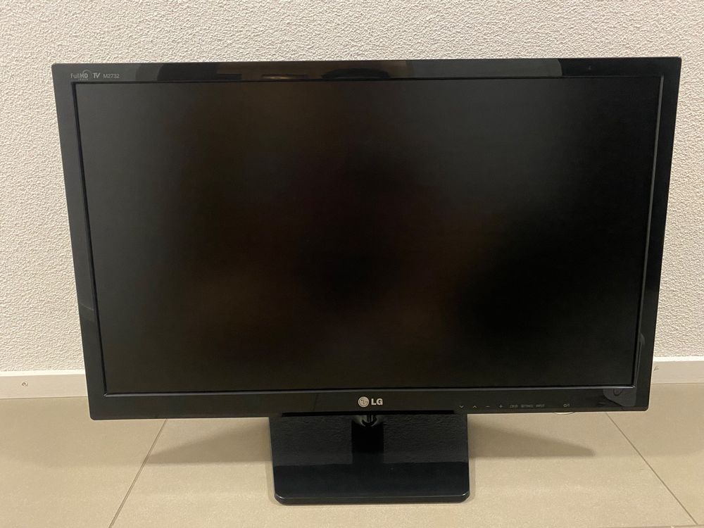 LG Fernseher + Monitor (Gebraucht) in Wolhusen für CHF 20 – nur ...