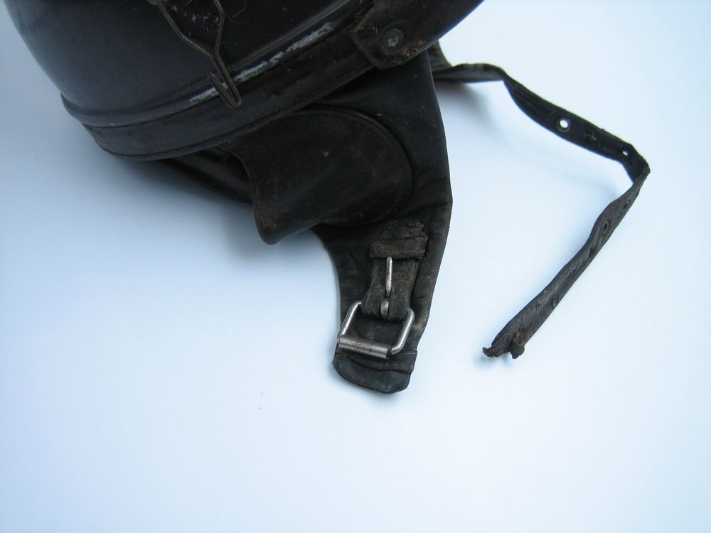 Moto Salto alter Motorradhelm (Gebraucht) in Zürich für CHF 25 – mit ...