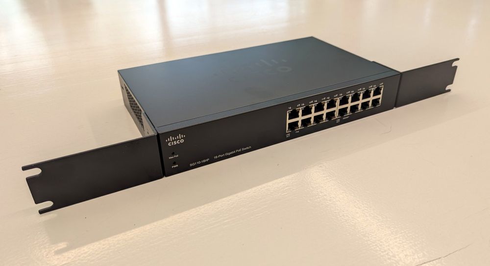 Cisco SG110-16HP V03 unmanaged Switch mit PoE (Gebraucht) in ...
