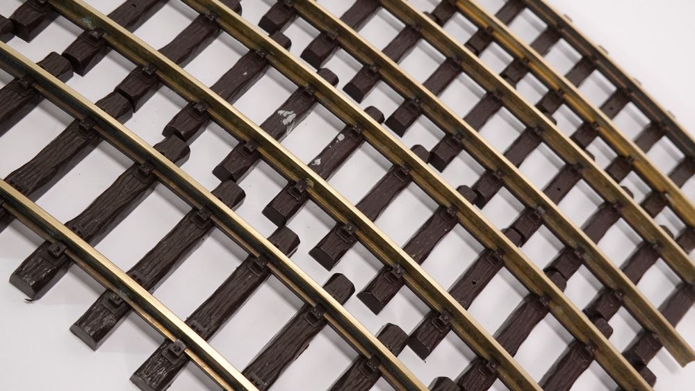 e19 LGB 1500 10x gebogenes Gleis 1) (Gebraucht) in für CHF 78 – mit ...