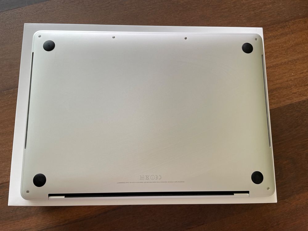 Apple MacBook Pro 13" / 16GB 512GB / Silver / Model A1706 (Gebraucht ...