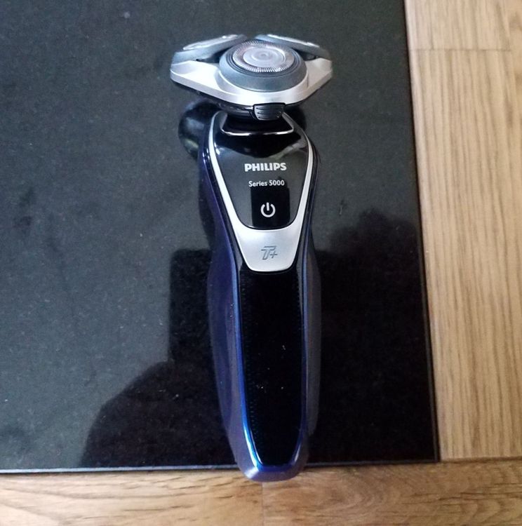 Elektrorasierer Philips SmartClean | Kaufen auf Ricardo