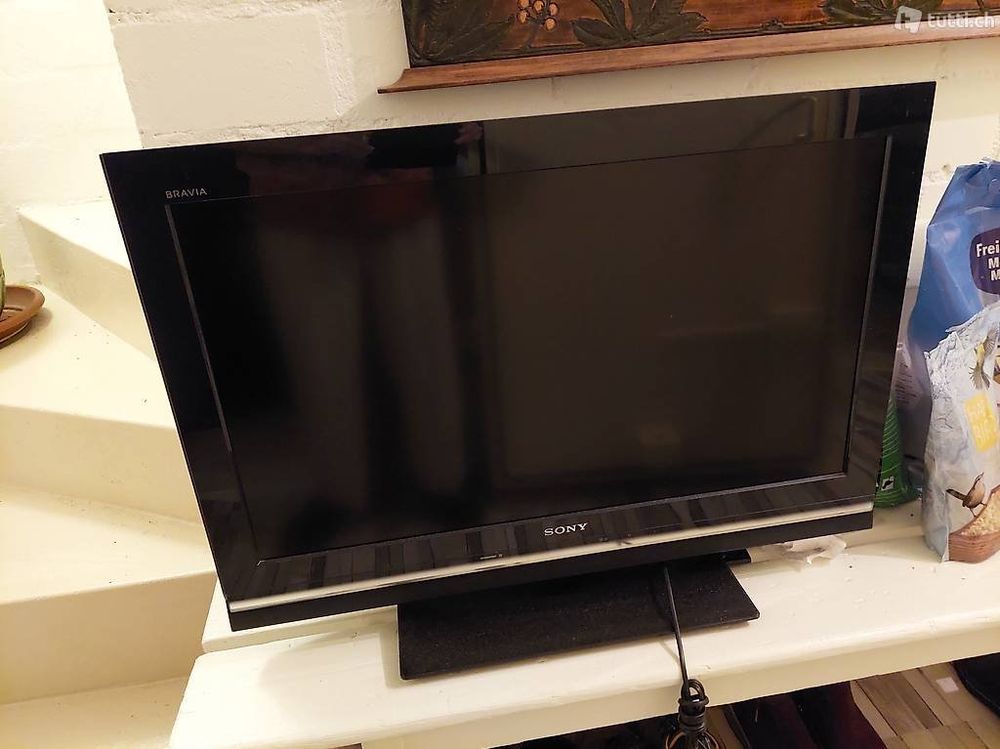 Schöner Sony Bravia TV Fernseher 80cm Bildschirmdiagonale (Gebraucht ...
