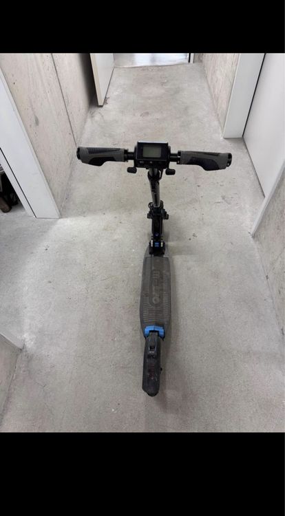 Micro Scooter ohne Ladekabel (Gebraucht) in Winterthur für CHF 140 – nur Abholung auf Ricardo kaufen