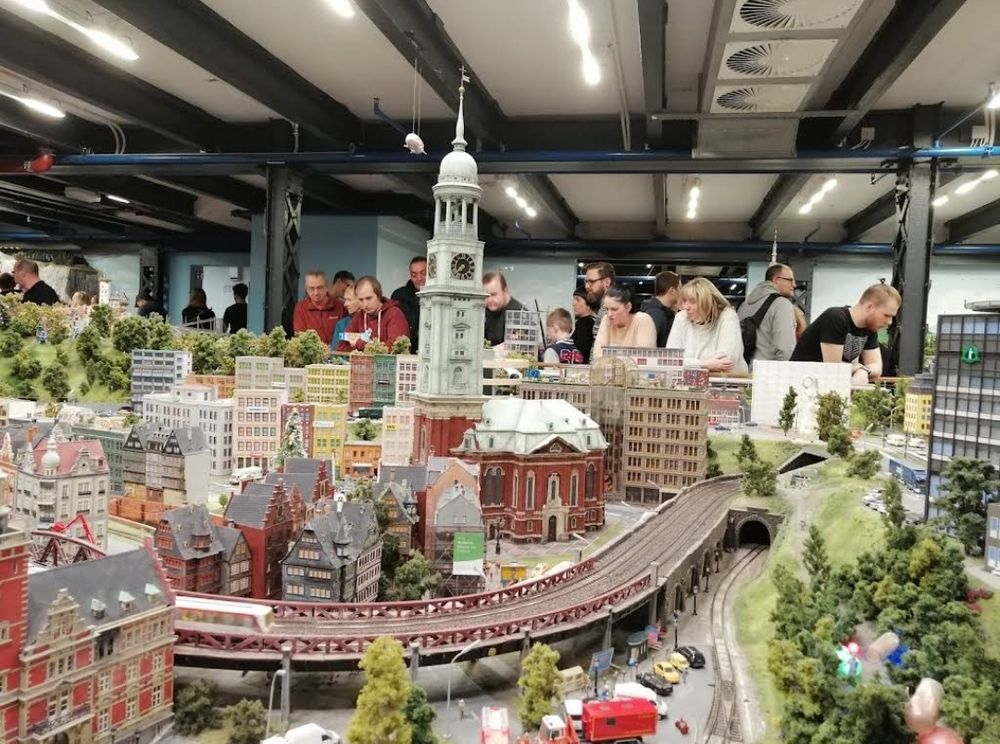 2 Eintritte Miniatur Wunderland Hamburg 16 Mai (Neu und originalverpackt) in Affoltern am Albis ...