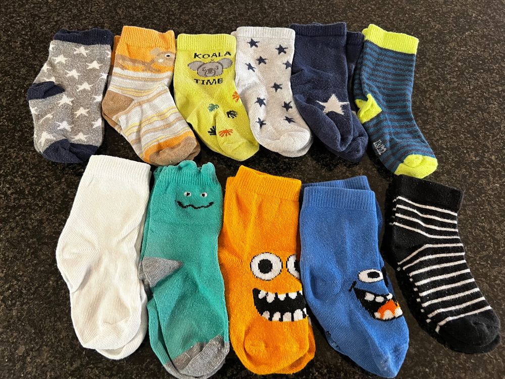 11 Stk. Socken Gr. 19-22 | Kaufen auf Ricardo 11 Stk. Socken Gr. 19-22 | Kaufen auf Ricardo