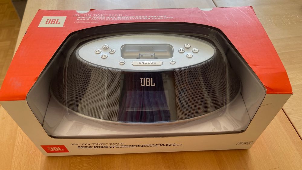 JBL On Time 200iD AM/FM Speaker Dock für iPod (Gebraucht) in Zürich für ...