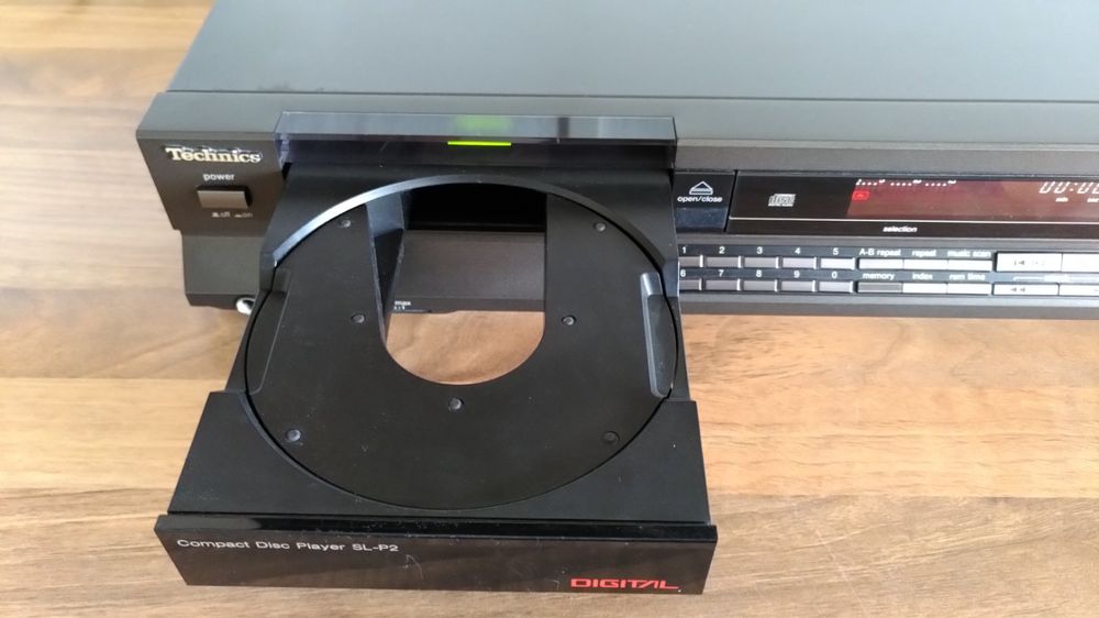 Technics SL-P2 CD Player inklusive Fernbedienung | Kaufen auf Ricardo