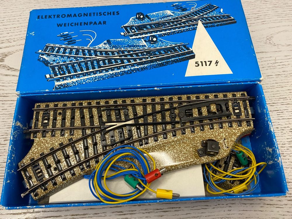 Märklin 5117 Weichenpaar (Gebraucht) in Lupsingen für CHF 40 – mit ...