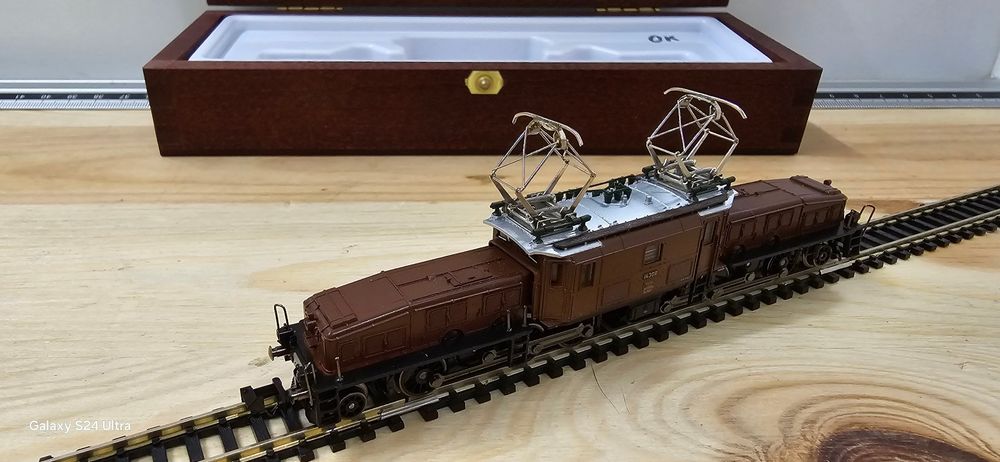 Trix Spur N 12154 Serie Ce 6/8 III SBB Gottardo (Gebraucht) in Brislach ...