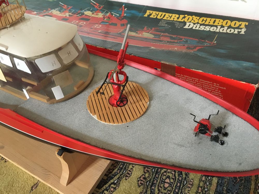 Robbe Feuerlöschboot „Düsseldorf“ (Gebraucht) in Hombrechtikon für CHF 110 – nur Abholung auf ...
