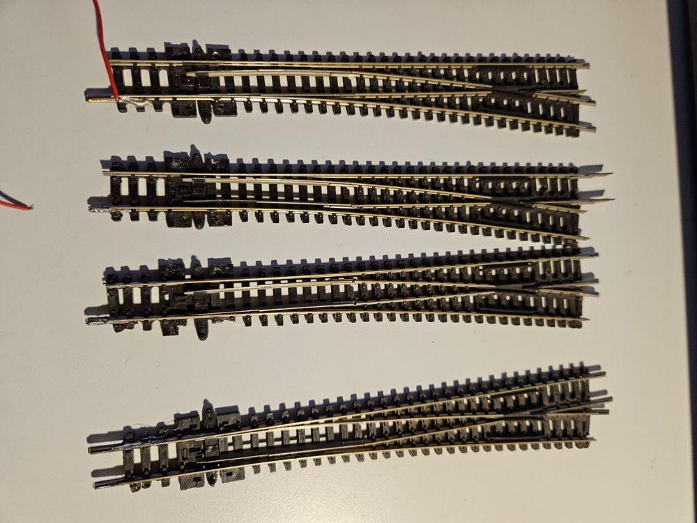 Spur N: 4 Peco lange rechts Weichen ohne Antrieb (Gebraucht) in Bützberg für CHF 26 – mit ...