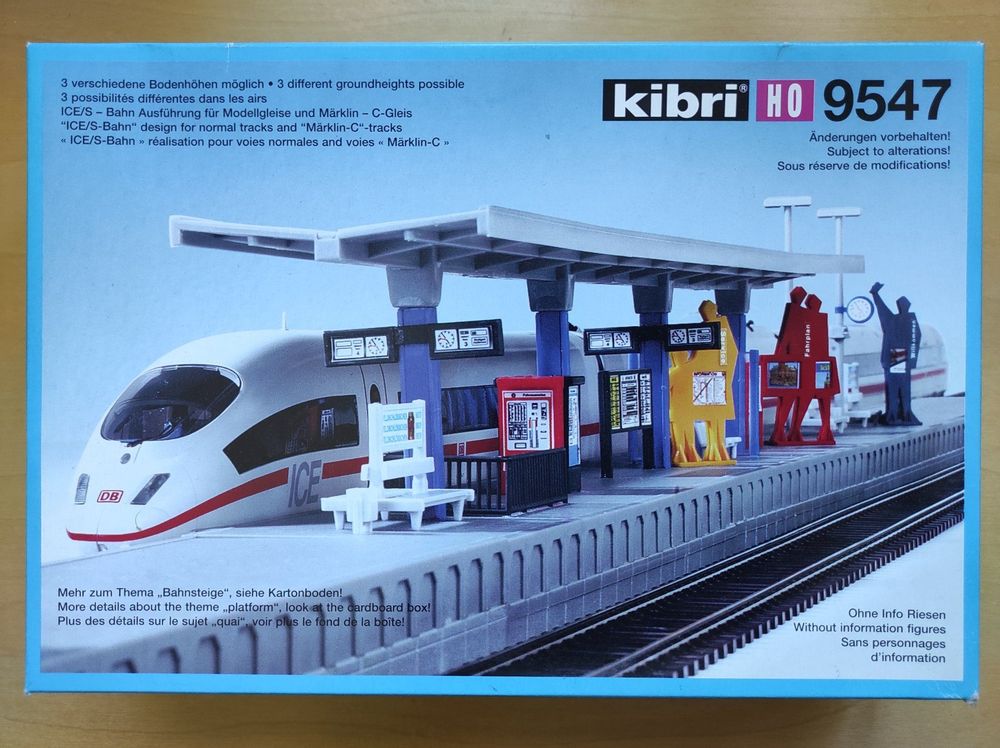 Bahnsteig mit 3 versch. Bodenhöhen möglich von Kibri H0 (Neu und originalverpackt) in La Chaux ...