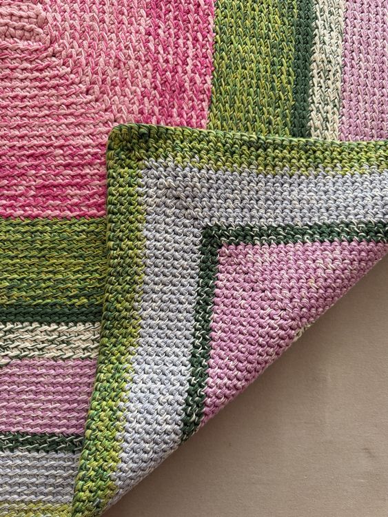 Pink-Green Cotton Rug for Bathroom or Anything Else (Neu (gemäss ...