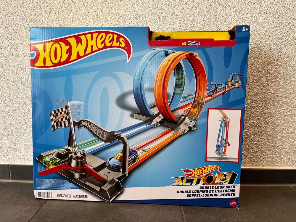 Hot Wheels Bahn mit zwei Loopings > wenig bespielt (Gebraucht) in ...