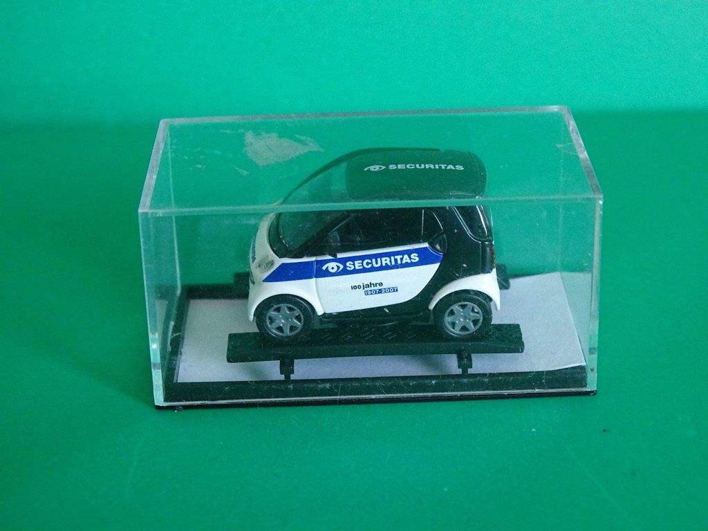 Smart fortwo von Busch 1/87 (Neu (gemäss Beschreibung)) in Bretzwil für ...