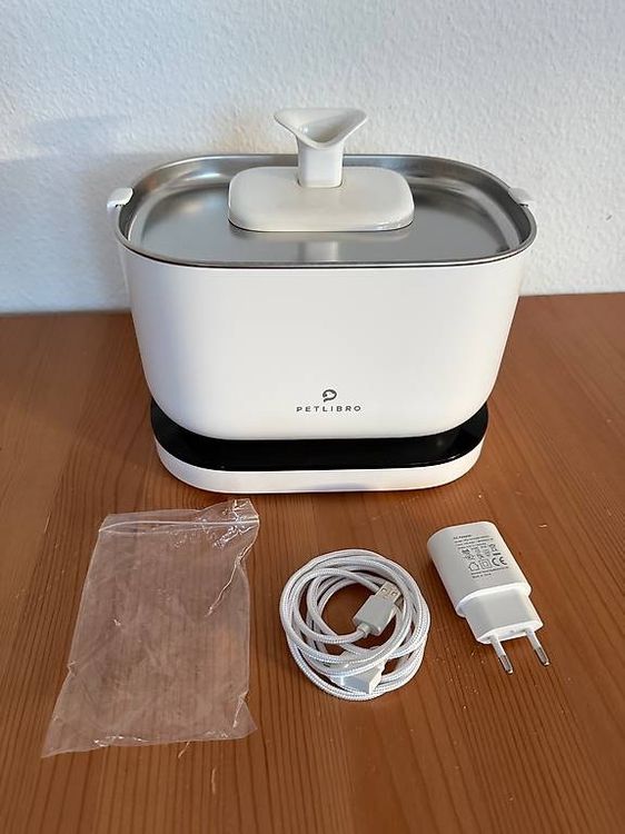 Petlibro Dockstream Water Fountain inkl. 11 Ersatzfilter (Gebraucht) in ...