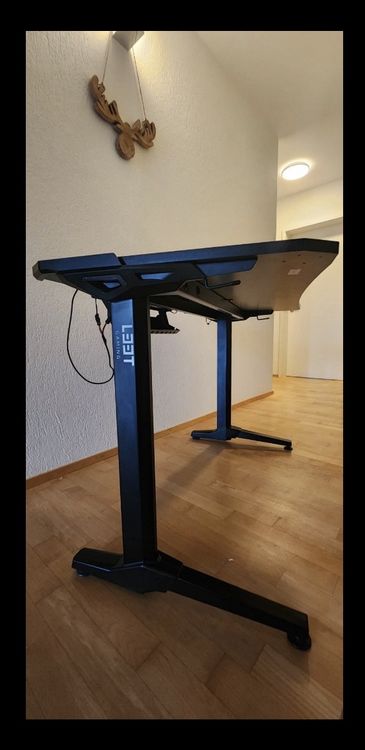 LEET Gaming Set: Stuhl & Tisch (Gebraucht) in Unterägeri für CHF 50 ...