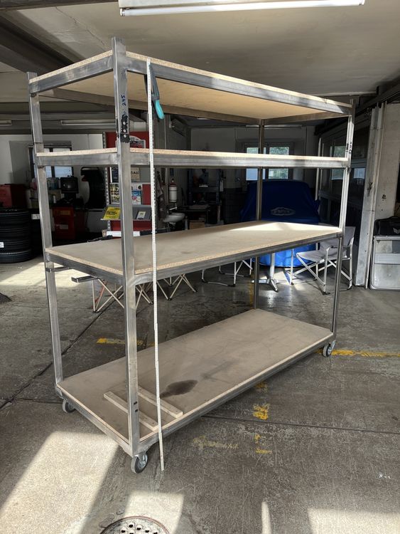 Stabiles Werkbankregal mit Rollen, Stahl, Werkstattregal (Gebraucht) in ...