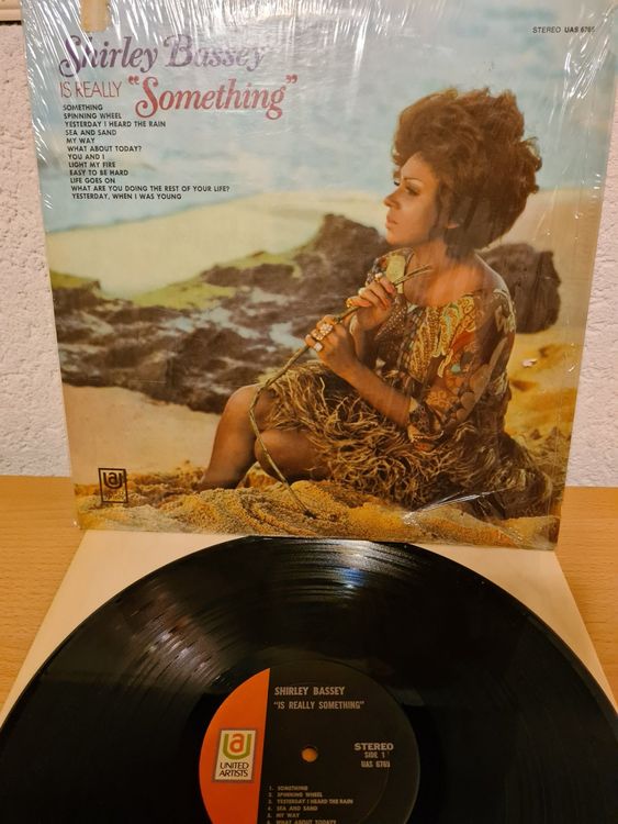 Shirley Bassey - Is really something (LP 1970) (Gebraucht) in Aldesago für CHF 12 – mit ...