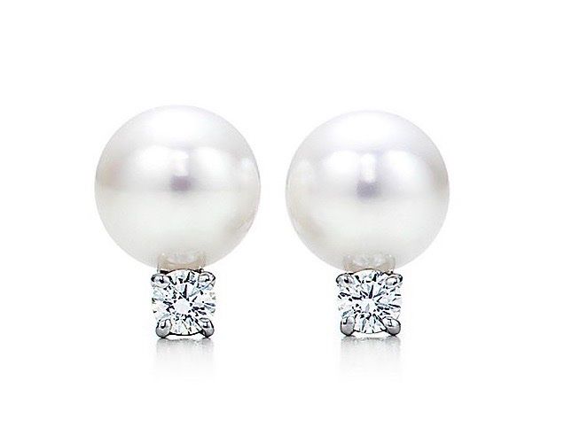 Tiffany Signature Pearls Ohrstecker - wenig getragen (Gebraucht) in ...