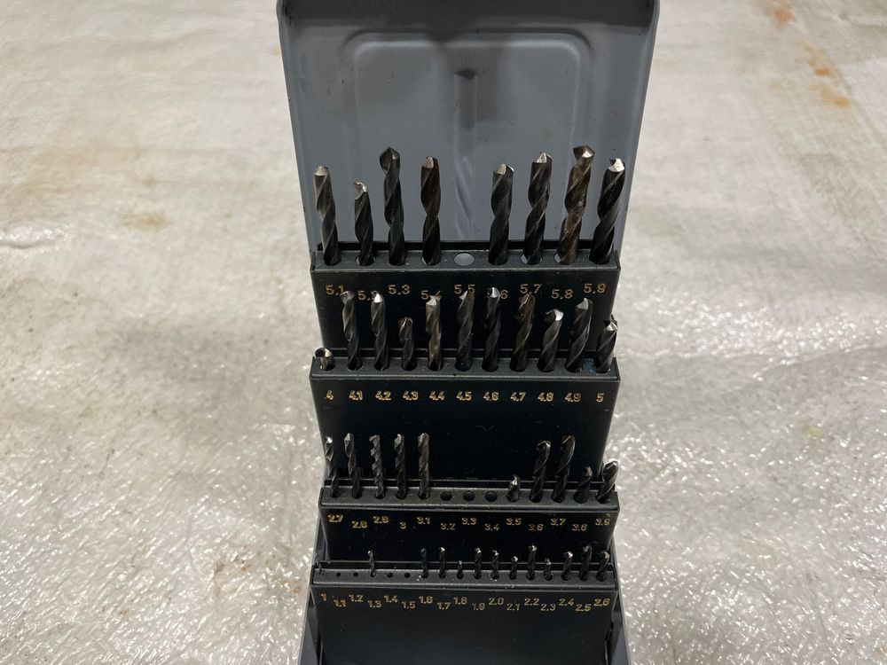 Metallbohrer Set 1-5,9 (nicht komplett) (Gebraucht) in Unterterzen für CHF 29 – mit Lieferung ...