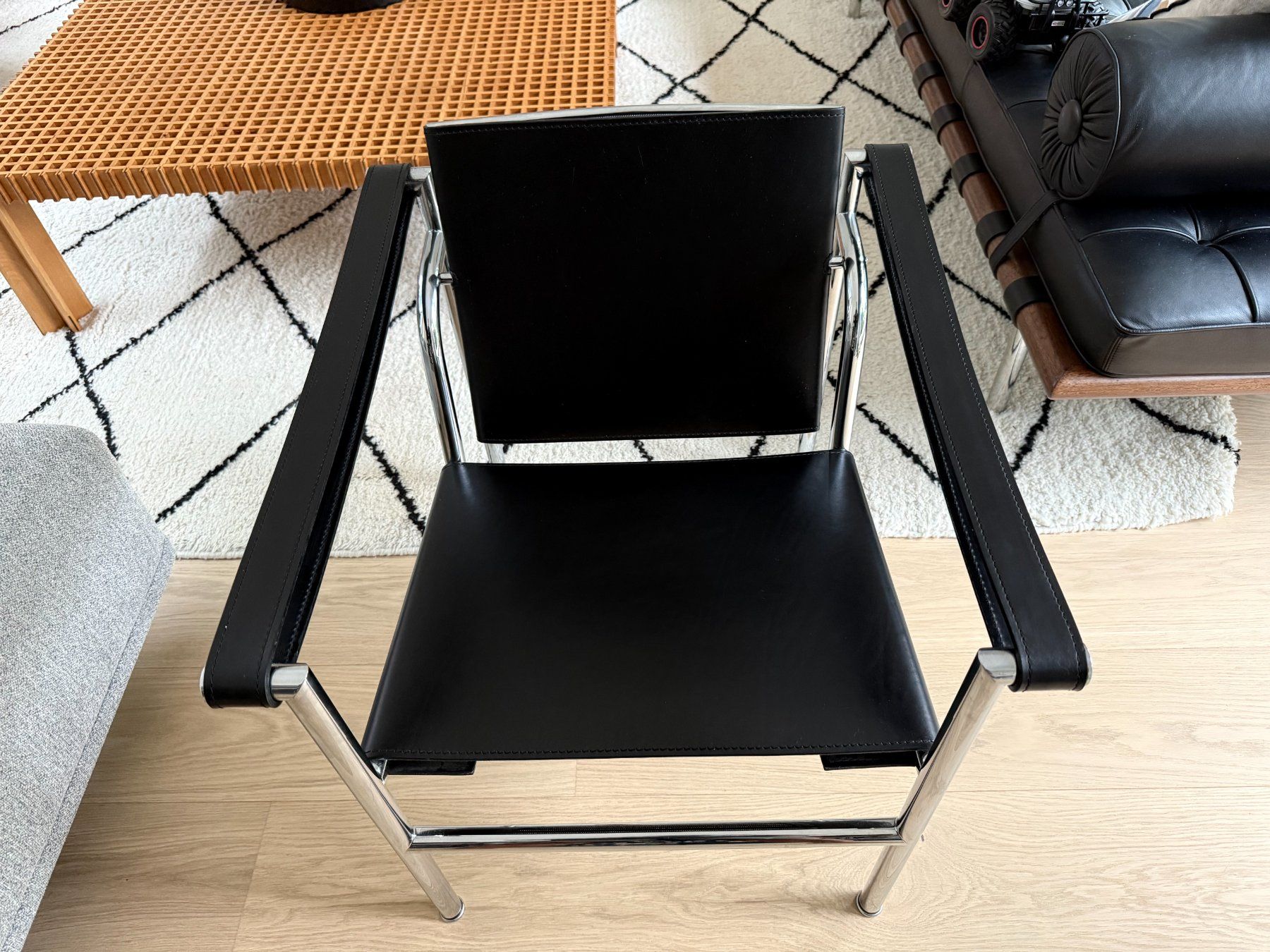 LC1 - Cassina - Le Corbusier (like new) (Neuf (Voir description)) à ...