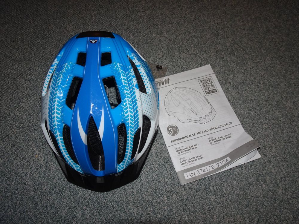 Crivit Helm / Fahrradhelm mit LED Rücklicht, XS, 46-51 cm | Kaufen auf ...