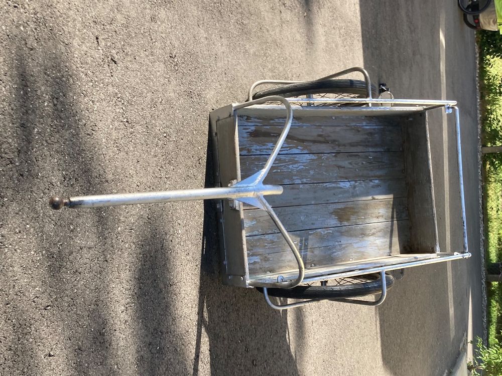 Veloanhänger inkl. Kupplung (Gebraucht) in Thun für CHF 70 – nur Abholung auf Ricardo kaufen