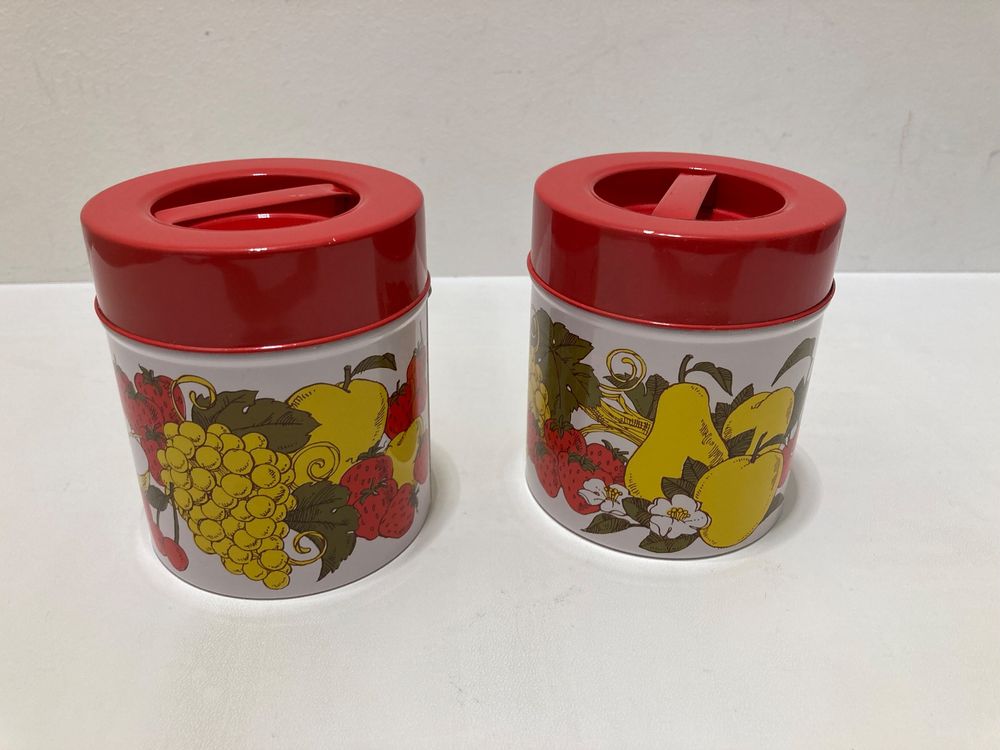 Vintage Dosen 2 Stk. (Gebraucht) in Aesch BL für CHF 8 – mit Lieferung auf Ricardo kaufen