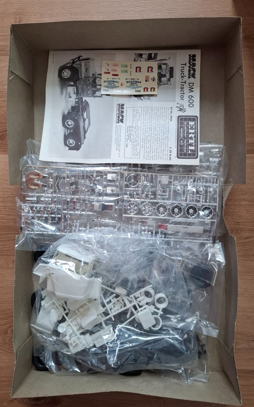 MACK DM 600 TRUCK von ERTL (Neu und originalverpackt) in Willisau für ...
