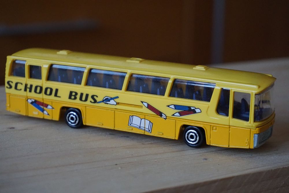 Majorette Neoplan Autobus School Bus 1:87 RAR !!!!!!!!! | Kaufen auf ...