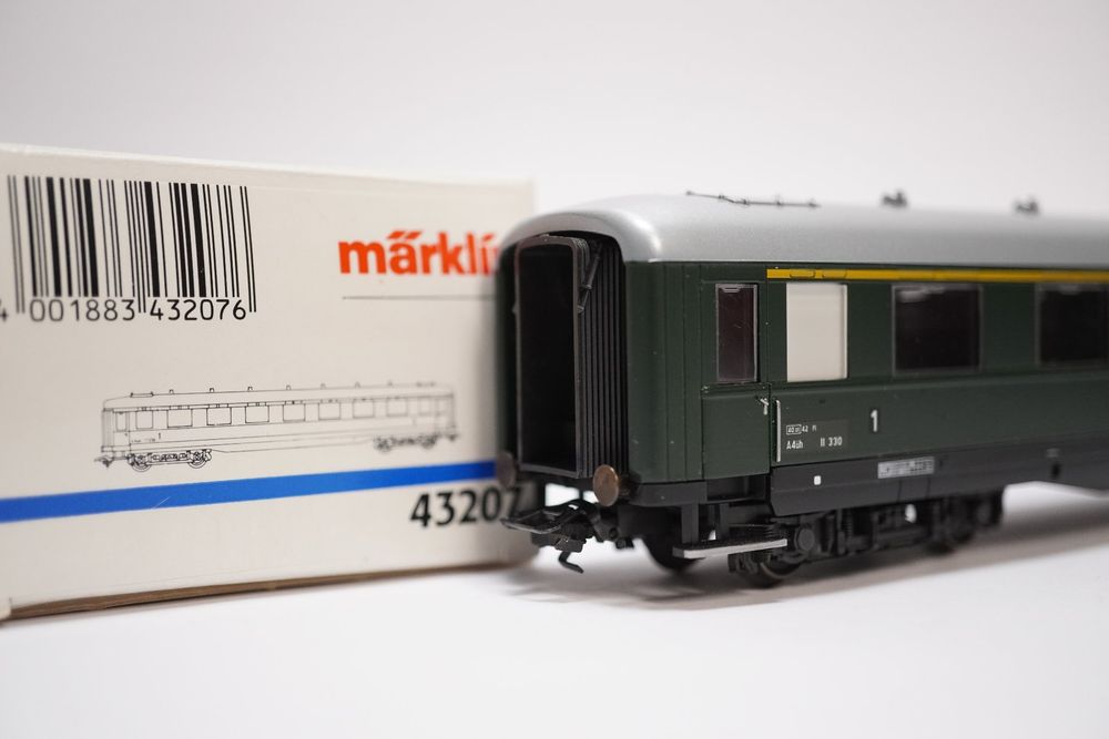 e38 Märklin 43207 DB Personenwagen 1. Klasse grün | Kaufen auf Ricardo