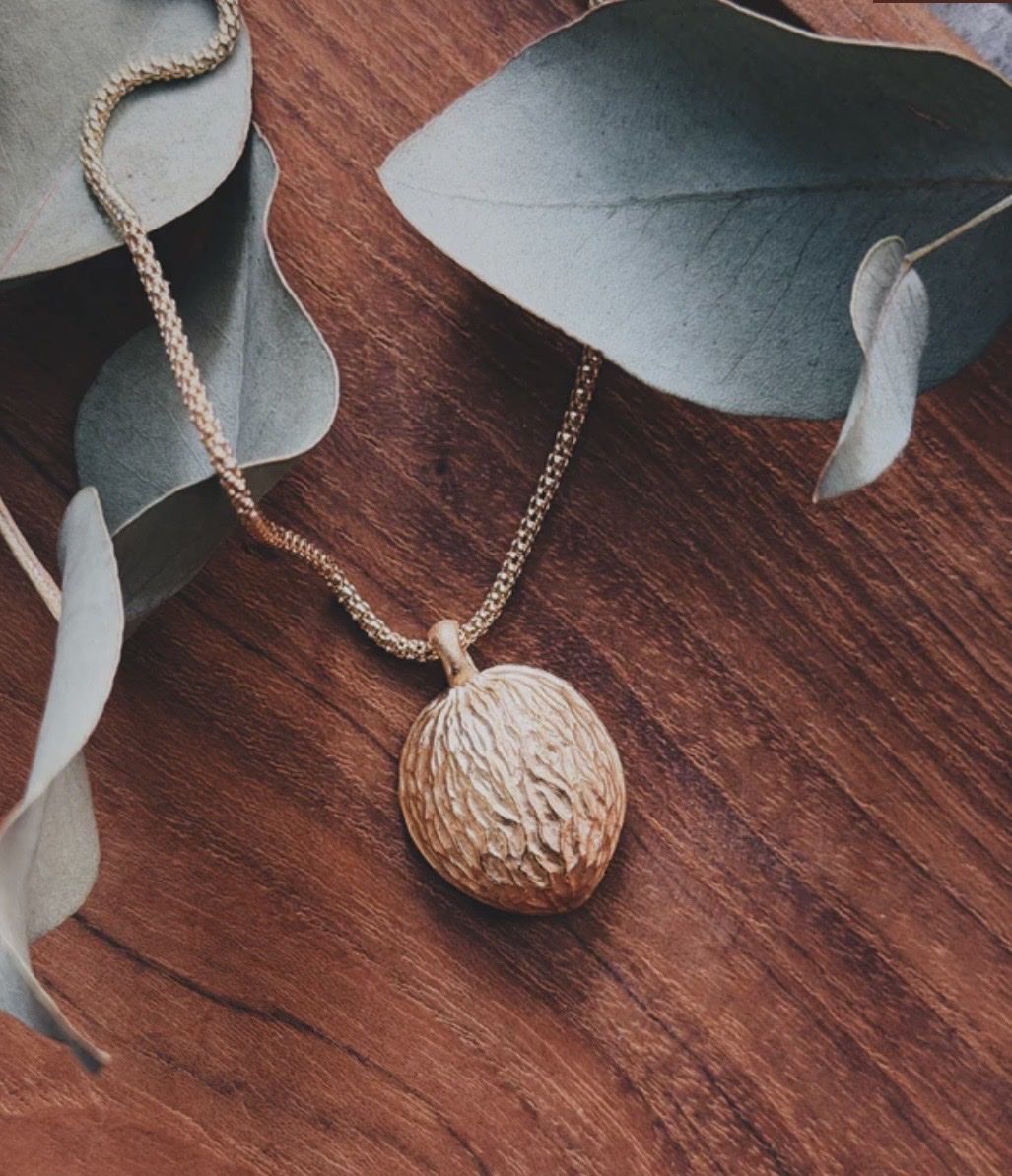 Halskette „In a nutshell“ Suflanda x Studio Panama gold plat (Neu und ...