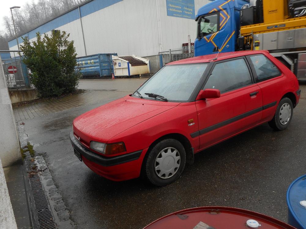 Mazda 323 1,3i 1996 | Kaufen auf Ricardo