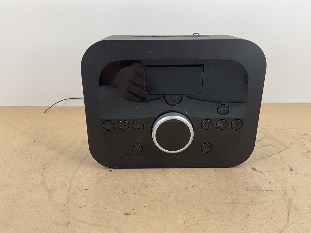 Logitech clock radio dock S-00117 ungetestet | Kaufen auf Ricardo