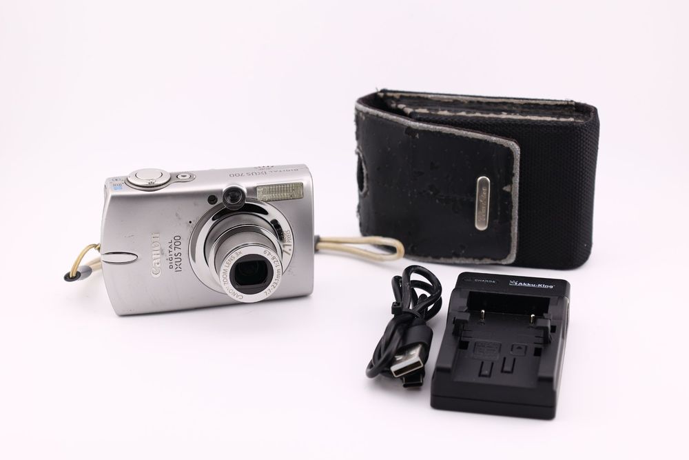 Canon Digital IXUS 700 Digitale Kompaktkamera inkl. Tasche (Gebraucht ...