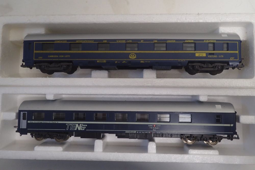 LIMA H0 - SBB Blaue TEN Schlafwagen + CIWL blaue Schlafwagen (Gebraucht) in Lausanne für CHF 8 ...