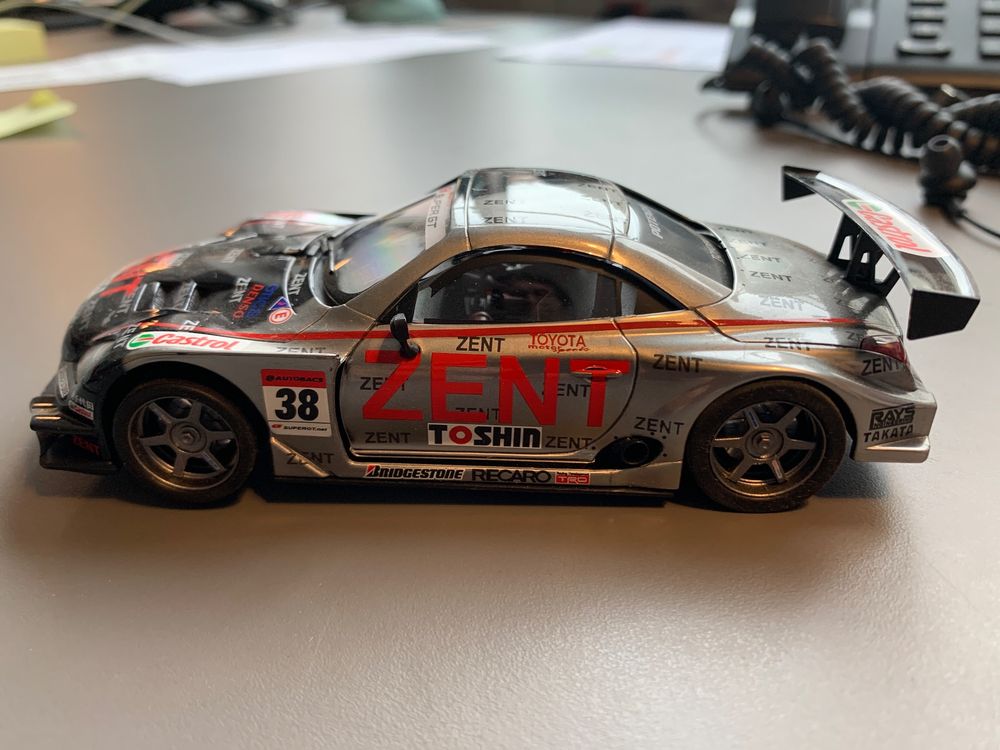 Slotcar von Ninco Zent Lexus NX Cerumo SC430 (Gebraucht) in Zürich für ...