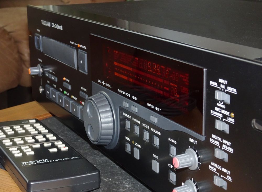 Tascam DA-30mkll Studio Digital-Audio-Tape Machine | Kaufen auf Ricardo